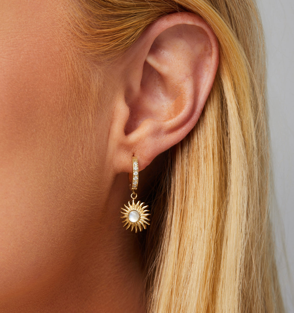 Butterfly Earrings – Rellery