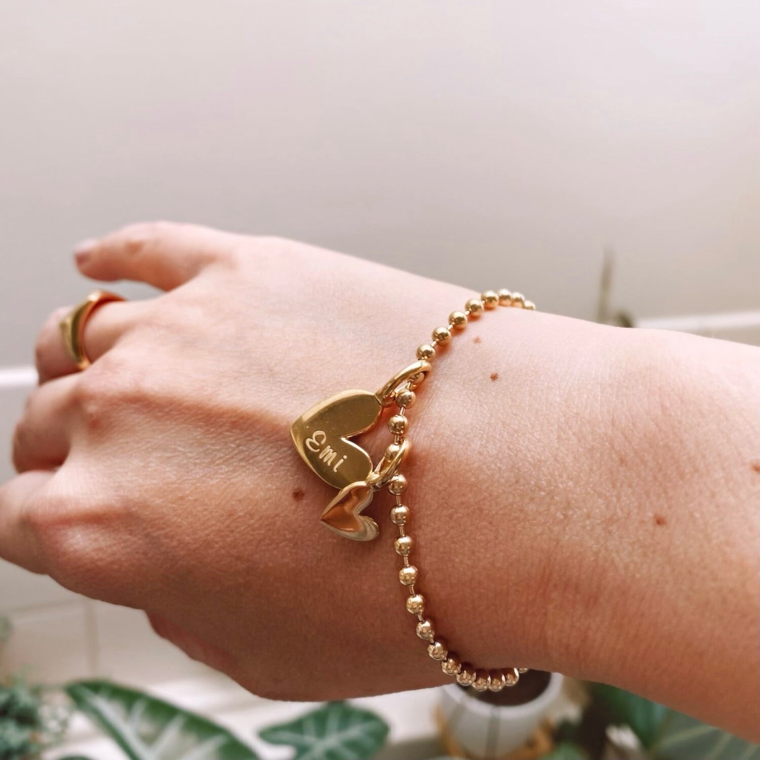 Gold Name Bracelet With Hearts – Rellery